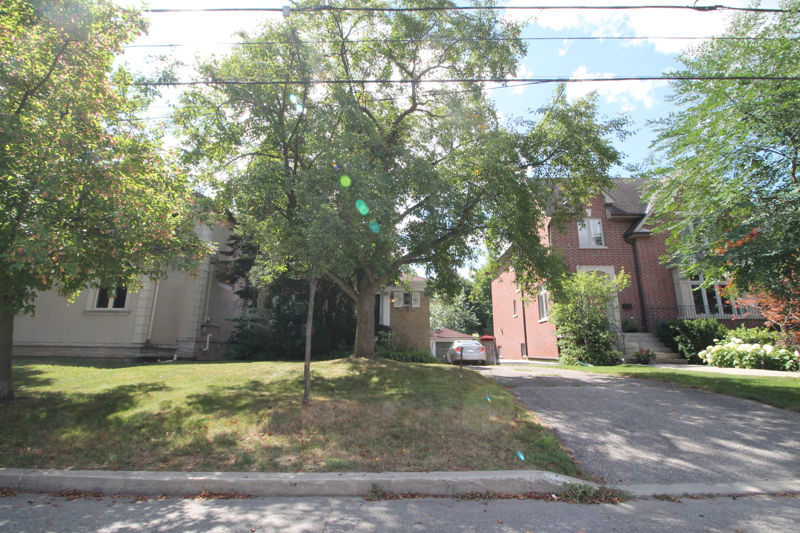 89 Stuart Ave | Toronto - The Dolphin Team